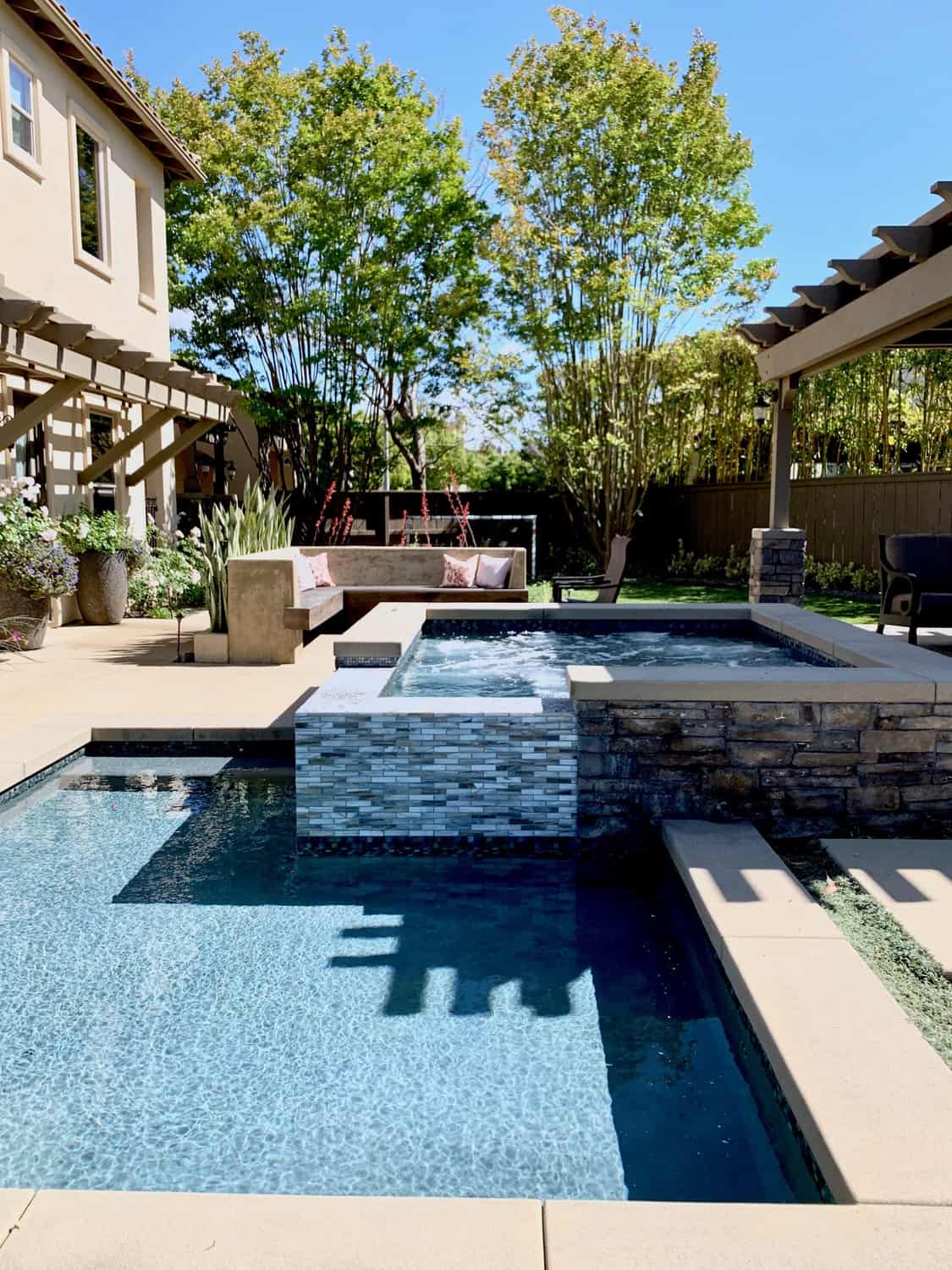 This DREAM BACKYARD Feels Like Vacation All Year Round! | Classic ...