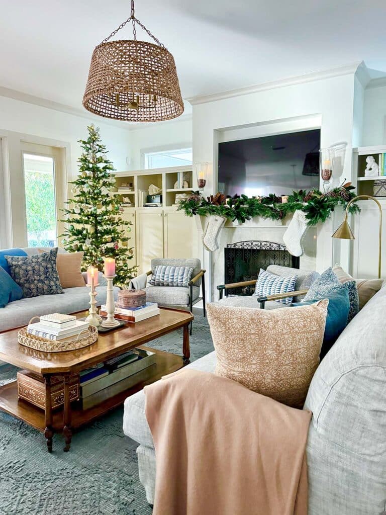 8 Ways To Celebrate A Charming Quiet New Year's Eve At Home | Classic ...