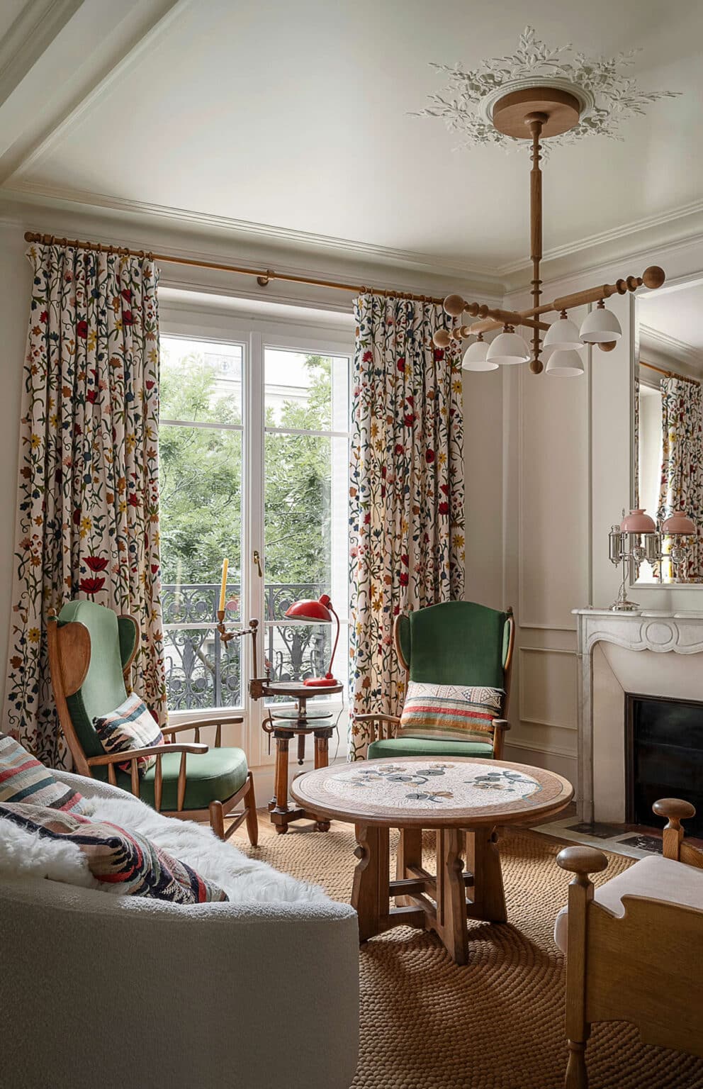 Ever Dream Of Owning An Apartment In Paris? And More French Things ...