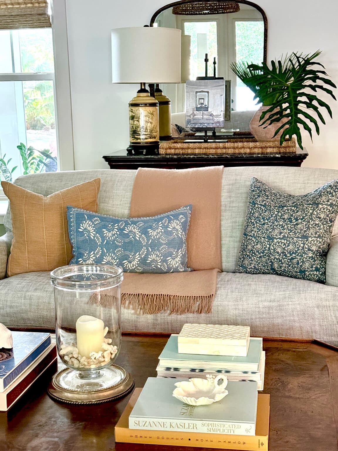 How To Mix And Match Throw Pillow Patterns Like A Pro | Classic Casual Home