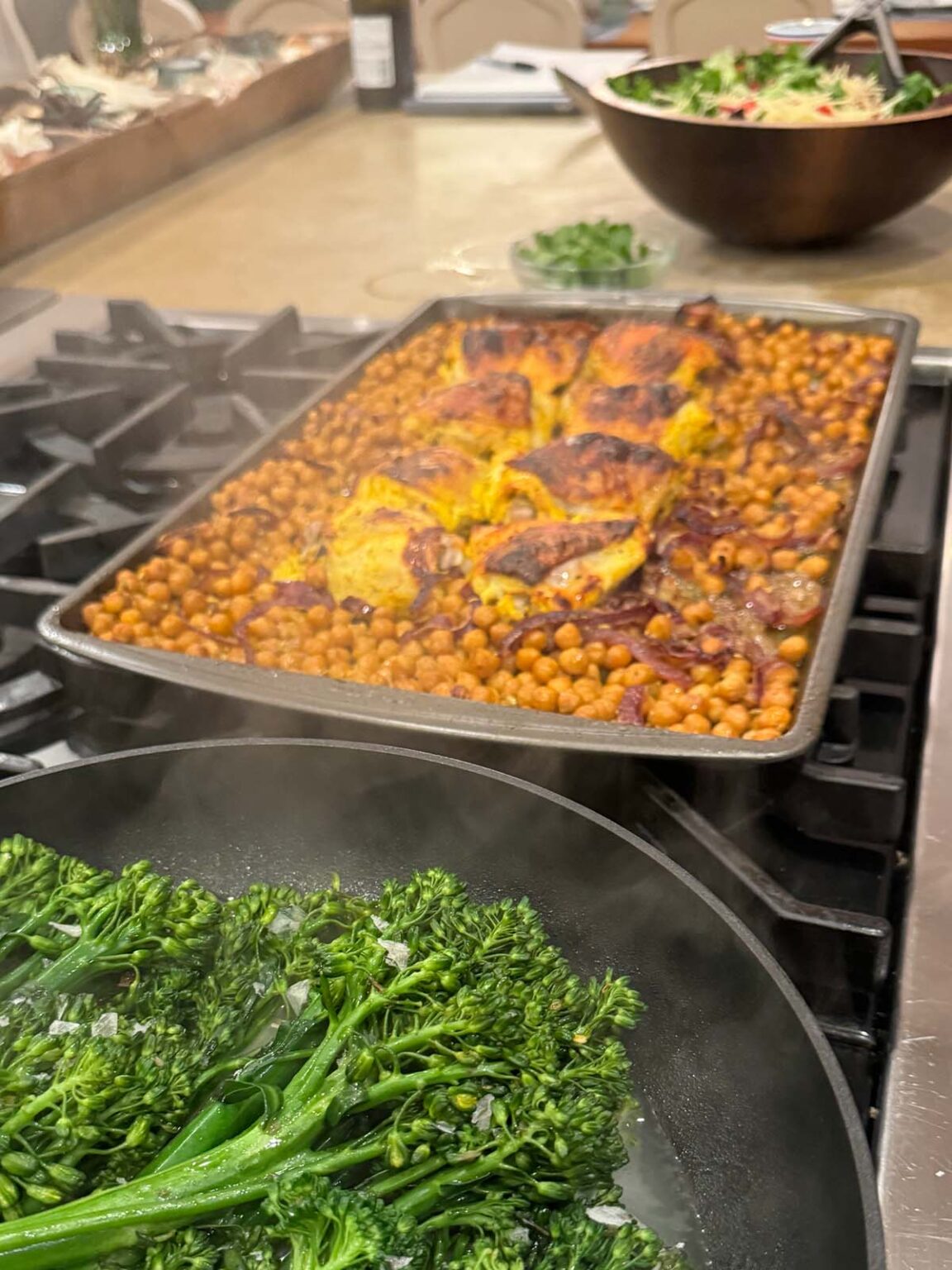 From Mercedes' Kitchen: Sheet Pan Chicken With Chickpeas And Spices And ...
