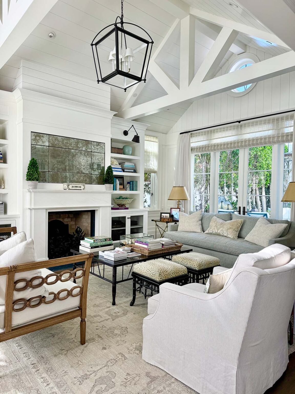 Pretty Decor Ideas for a Fresh Living Room | Classic Casual Home